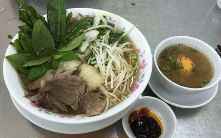 The best ‘Phở’ stands in Ho Chi Minh City - KIM TRAVEL